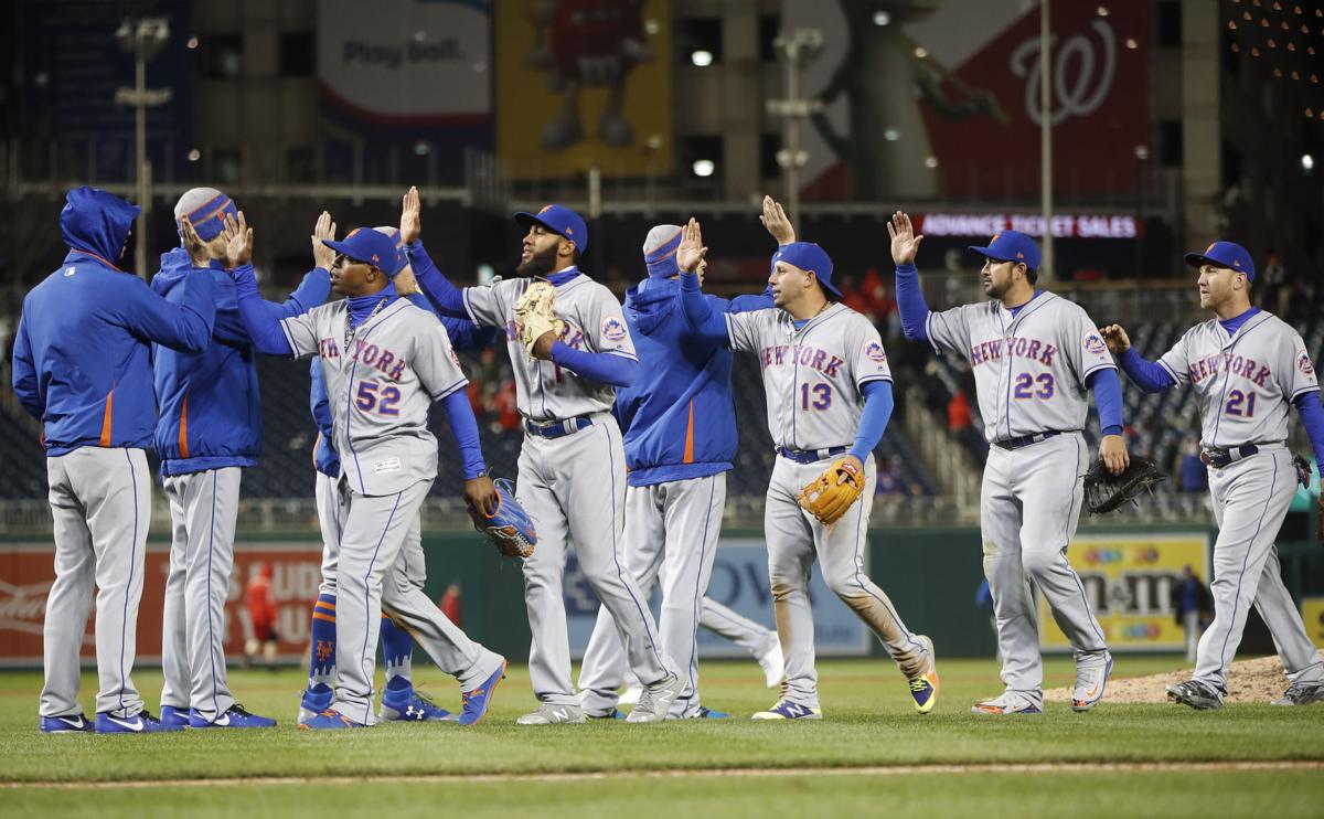 Dave Talks Sports - The Mets Win â€” Again?! - Stadium Scene